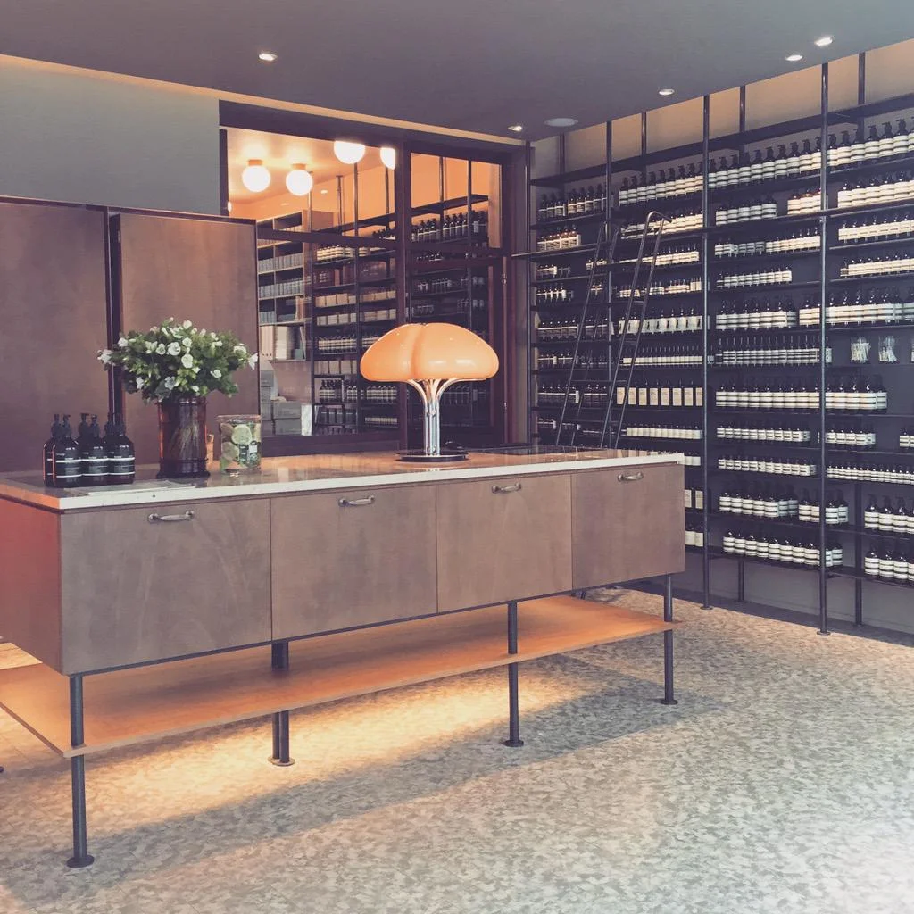 Top-tier night bars in Paris: SoPi | Airport Taxi