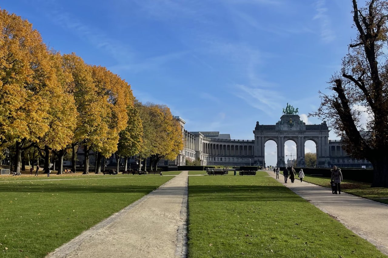 10 Tips How to Catch an Autumn in Brussels | Airport Taxis