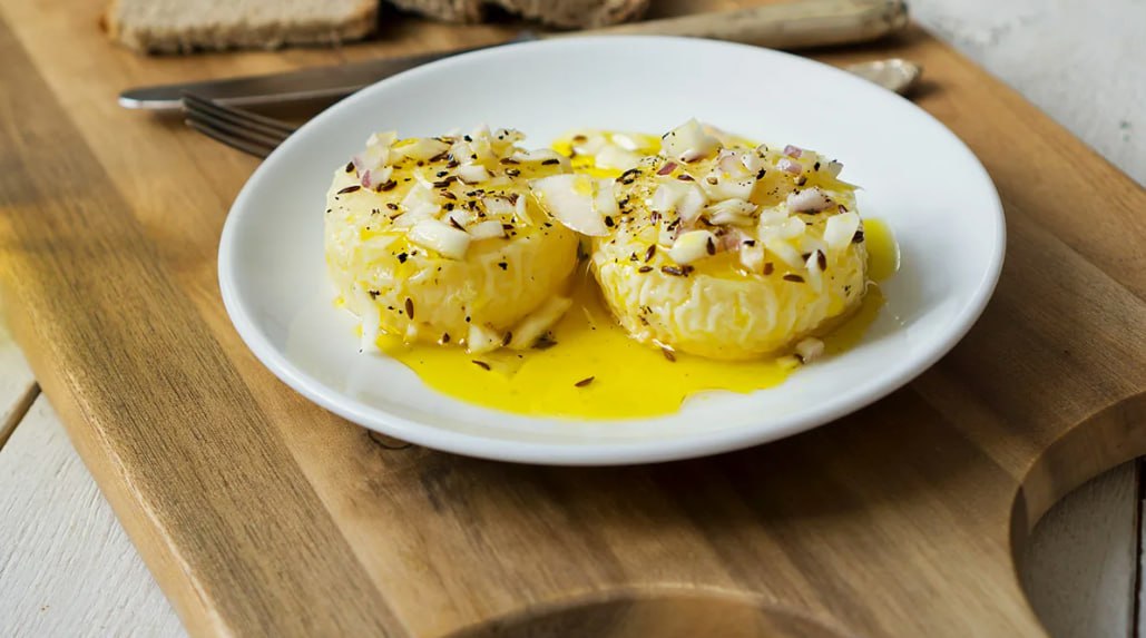 Handkäs: Tasty side of Frankfurt's street food history | Airport Taxi