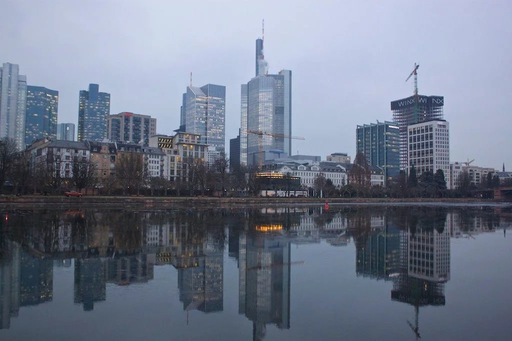 Museum Embankment Frankfurt - Panduan April 2023 | Taksi Bandara